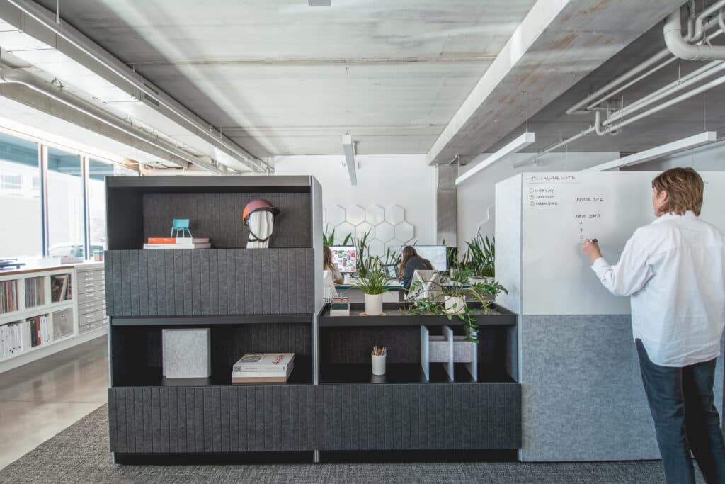 Loftwall - Hedge - KEM STUDIO